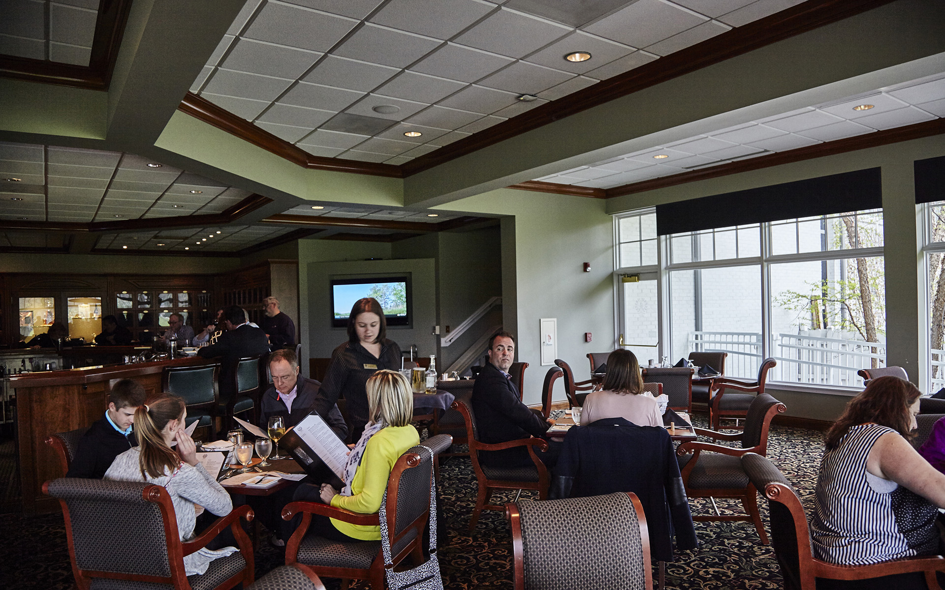Dining | Rolling Green Country Club | Arlington Heights, IL | Invited